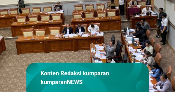 Komisi I DPR RI Rapat Tertutup dengan BIN: BG Absen, Bahas Pilkada | kumparan.com